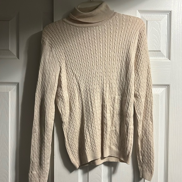 Pria | Sweaters | This Is A Cream Colored Top That Has Been Worn Before ...